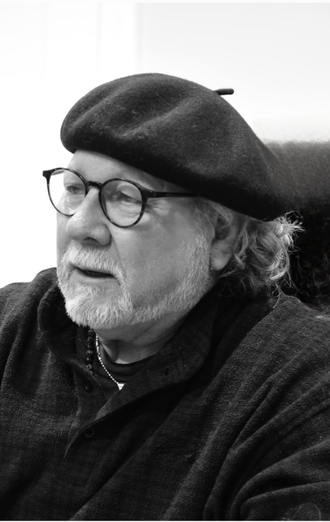 Expectations Featured Artist Gregorio Gómez Aguayo – synkroniciti